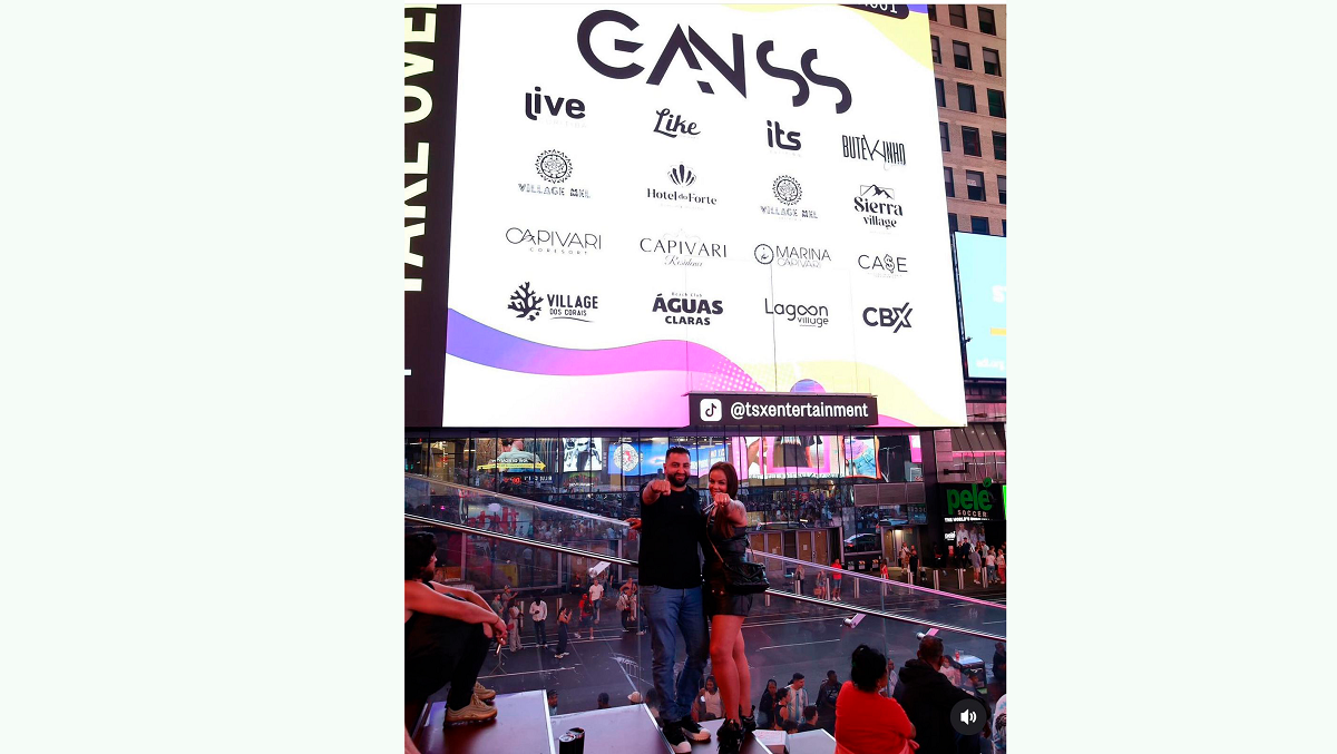 Grupo Ganss recebe homenagem na Times Squares, em Nova York - Turismo Compartilhado